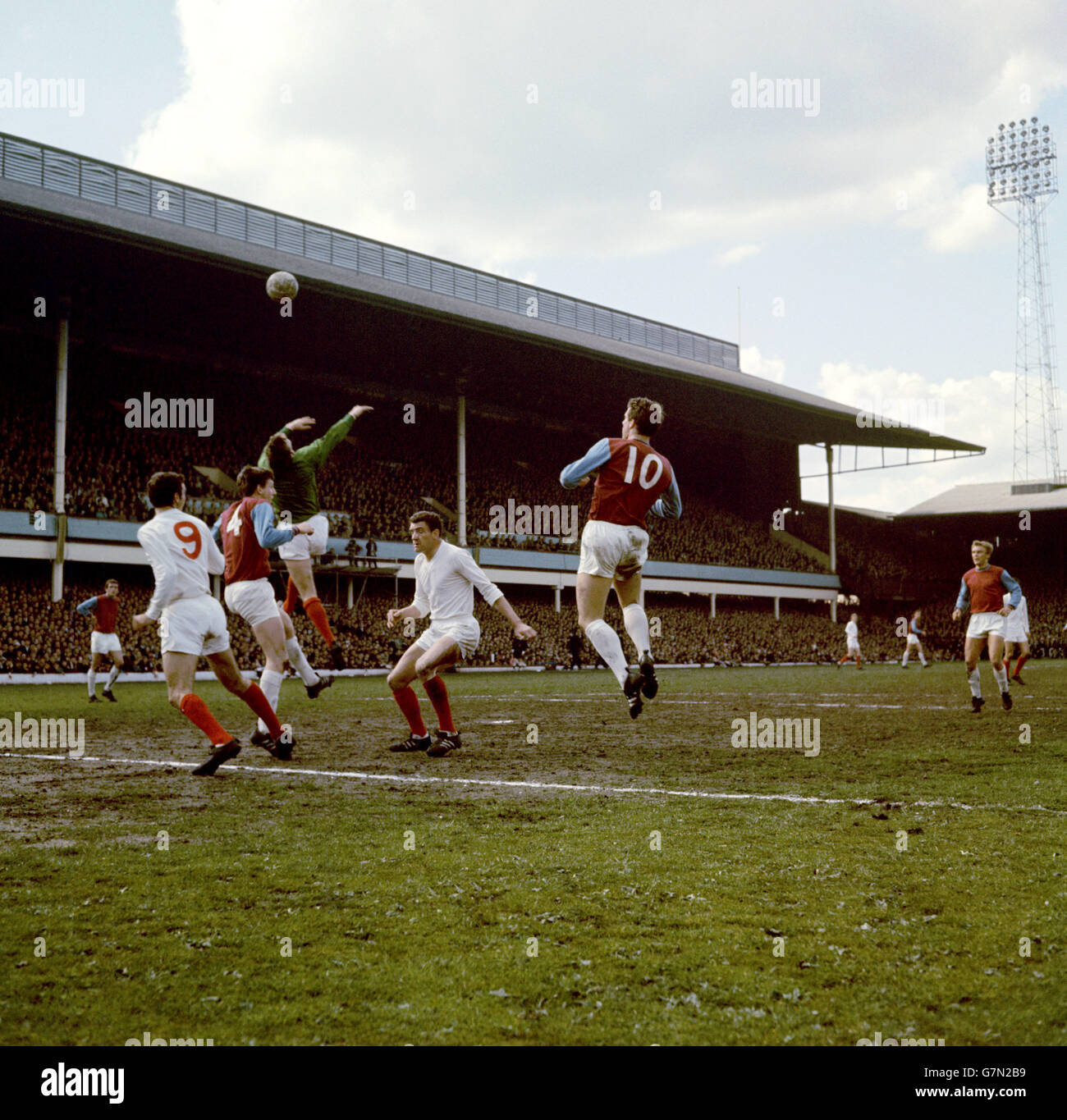 David cross west ham hi-res stock photography and images - Alamy