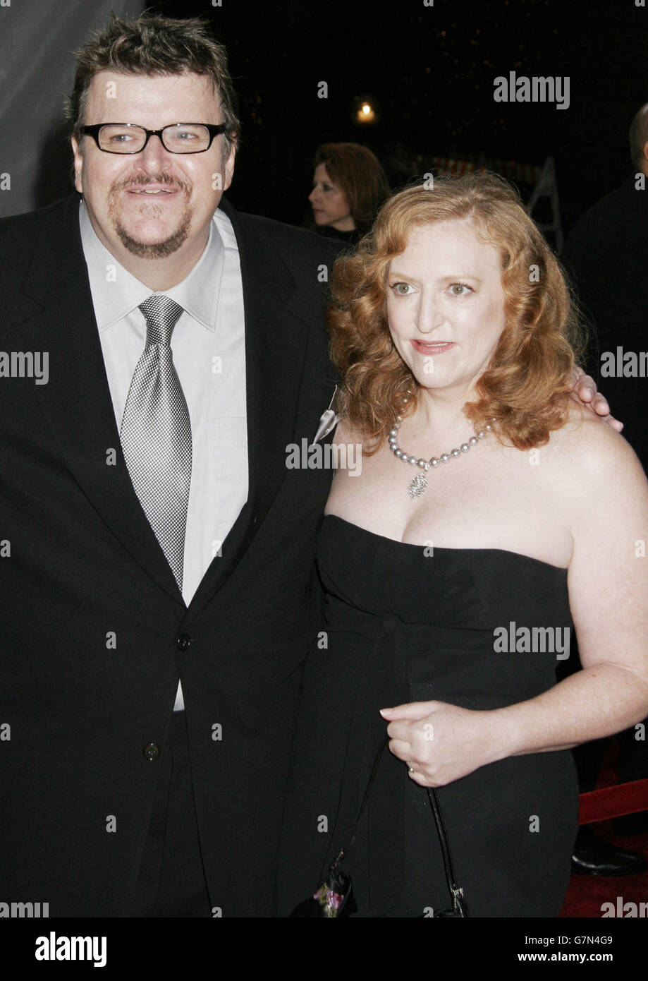 Michael moore his wife hi-res stock photography and images - Alamy