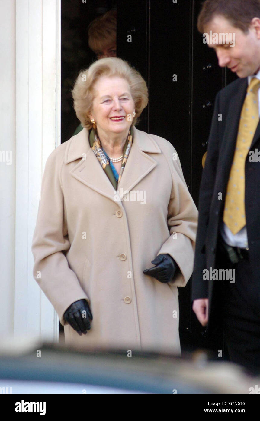 Lady thatcher leaves residence in central london hi-res stock ...
