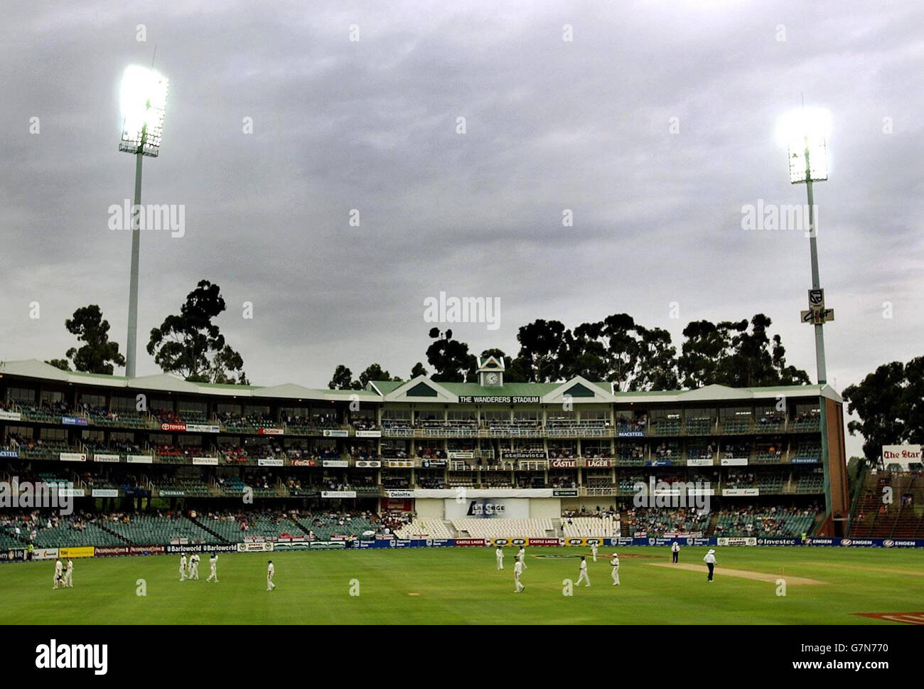 Sport cricket bad weather rain cricket ground hi-res stock photography ...