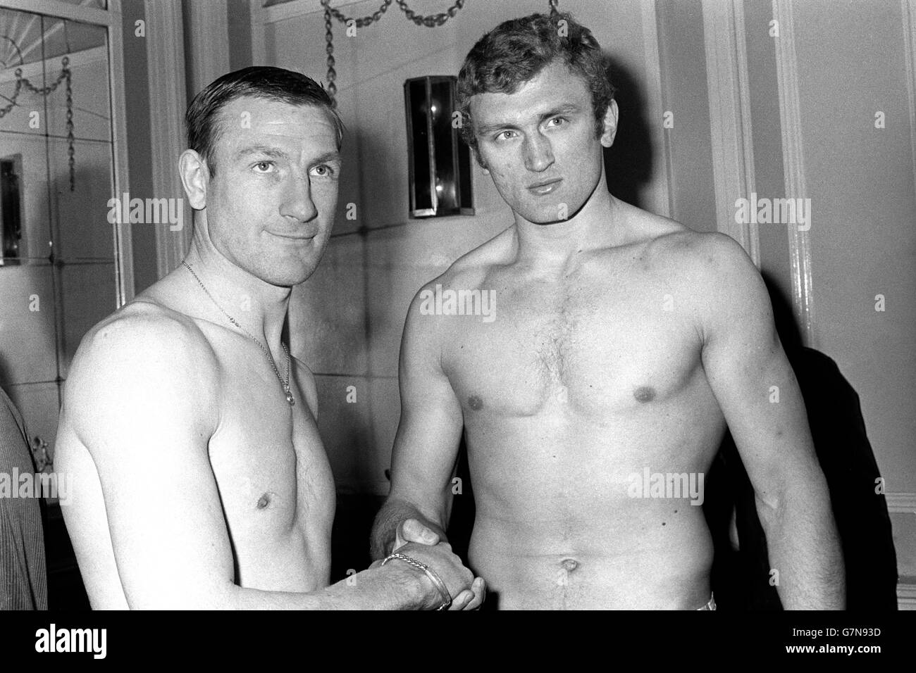 Boxing - Heavyweight - Weigh-in - Joe Bugner v Lion Venn - The ...