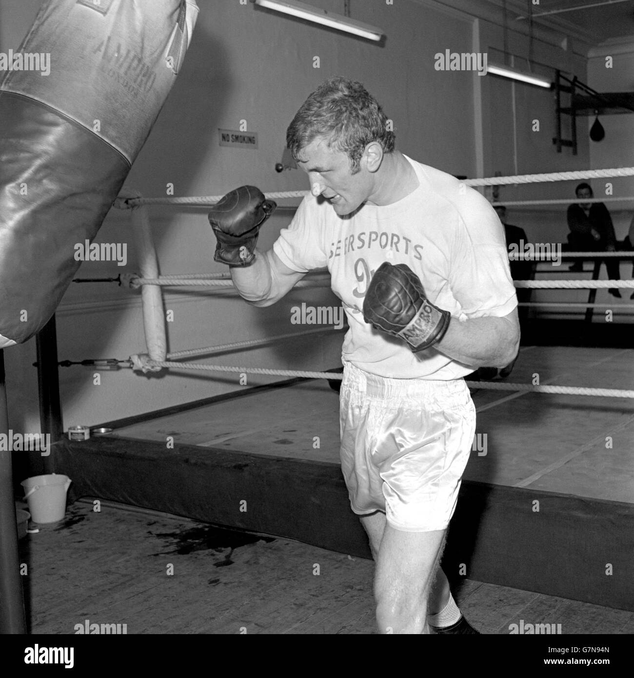 Great Britain's Joe Bugner in training at the BBBC gymnasium ahead of ...
