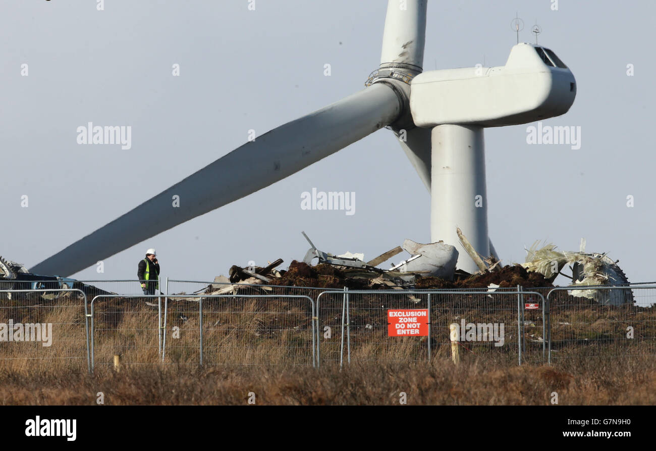 Work begins to remove a 100 meter high £2 million wind turbine at ...