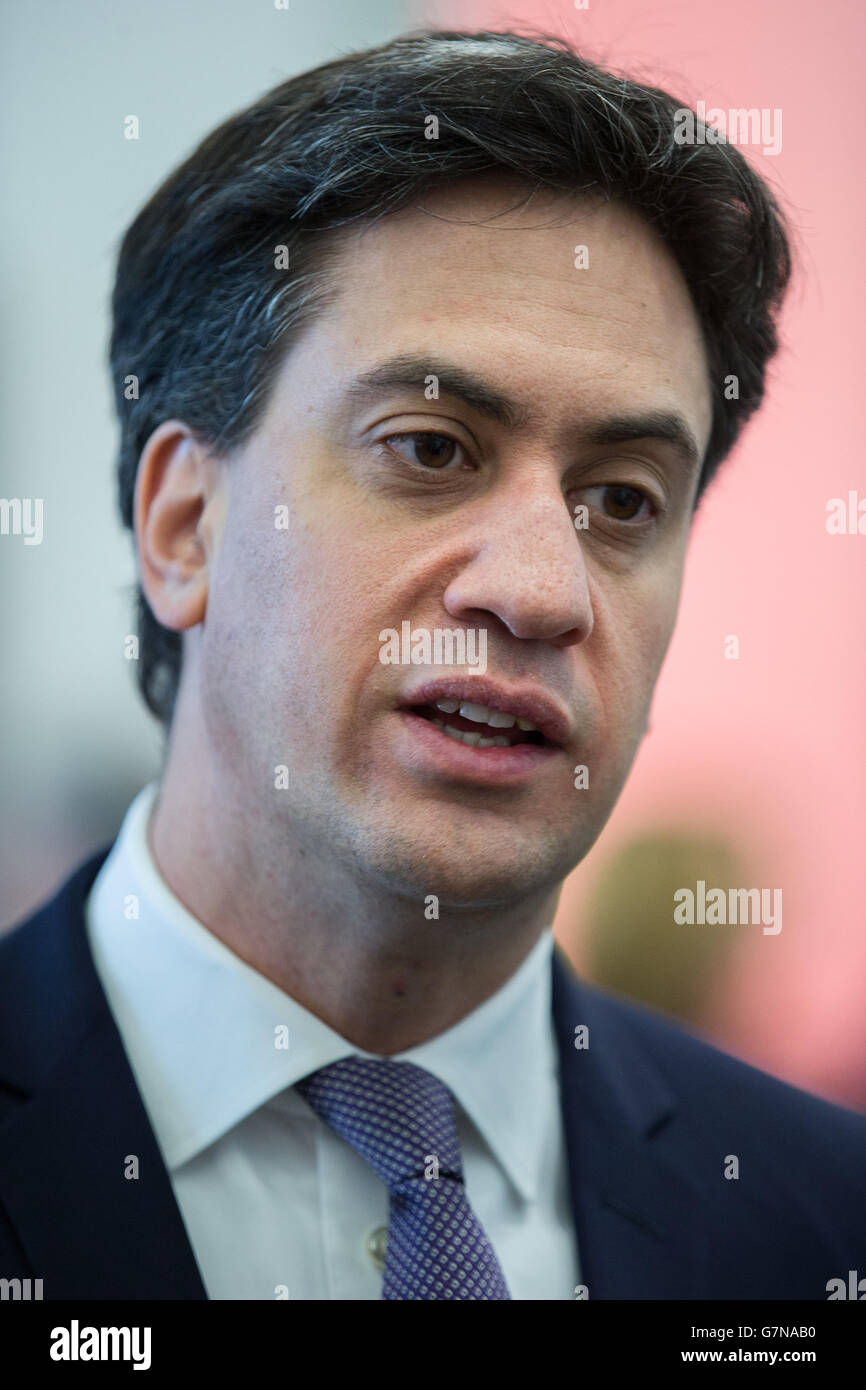 Ed Miliband visit to BAE Systems - Samlesbury Stock Photo - Alamy