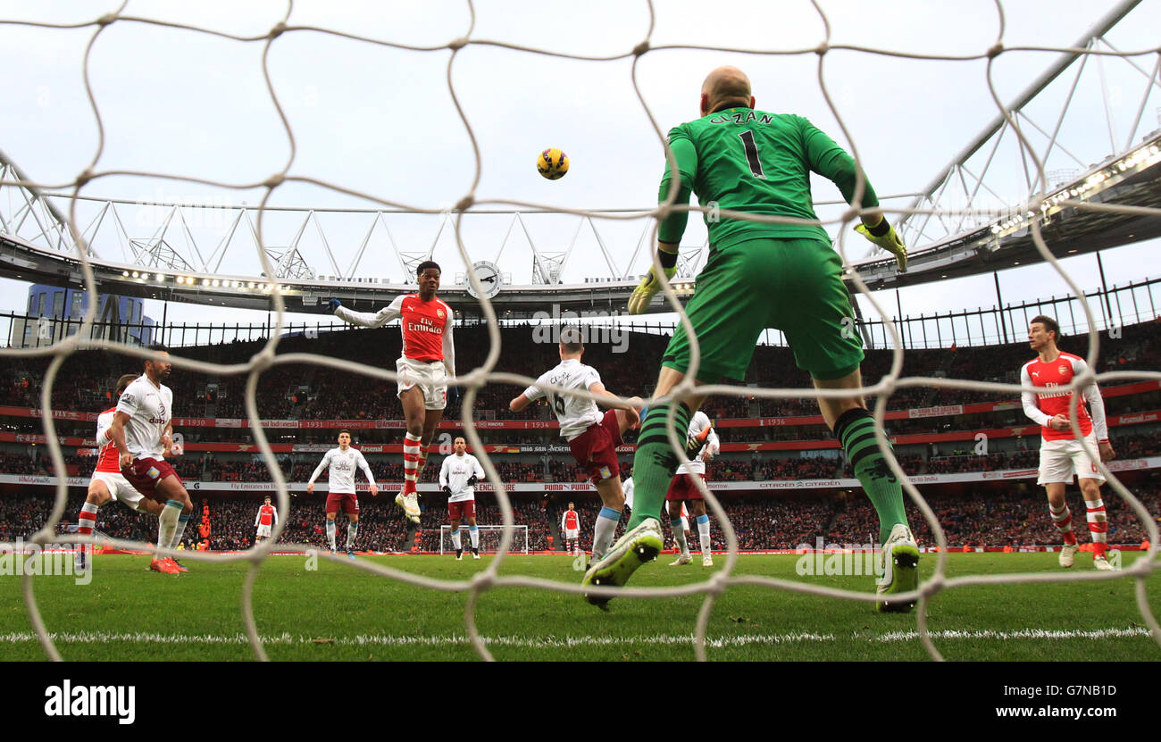Chuba akpom arsenal hi-res stock photography and images - Alamy