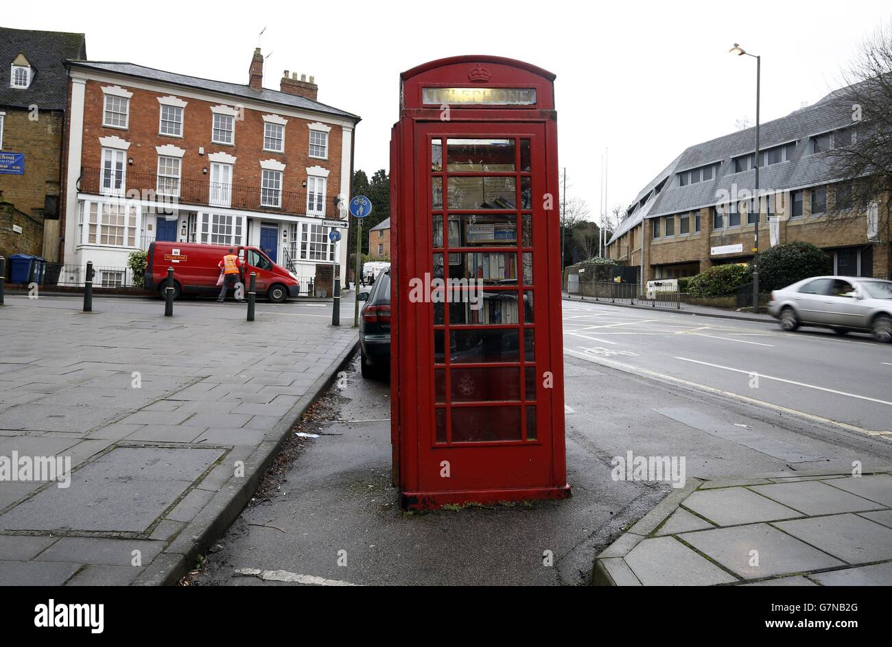News consumer phonebox hi-res stock photography and images - Alamy
