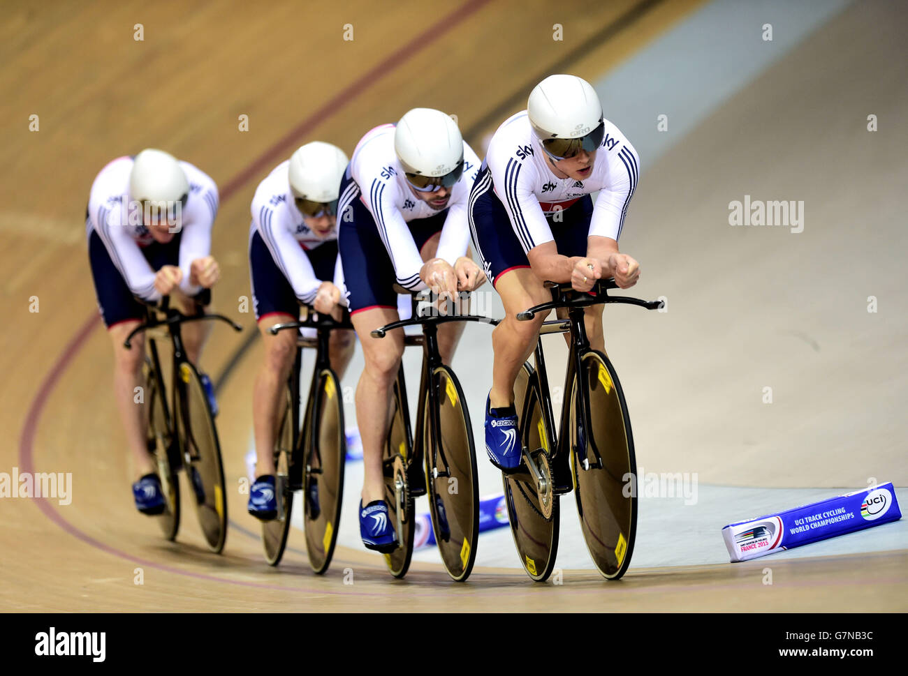 Great Britain's Steven Burke leads the team in the Men's Team Pursuit ...