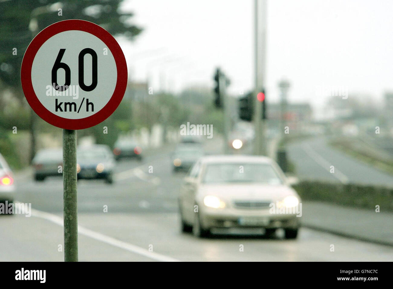 The first day new metric speed limit sign in sutton hi-res stock ...