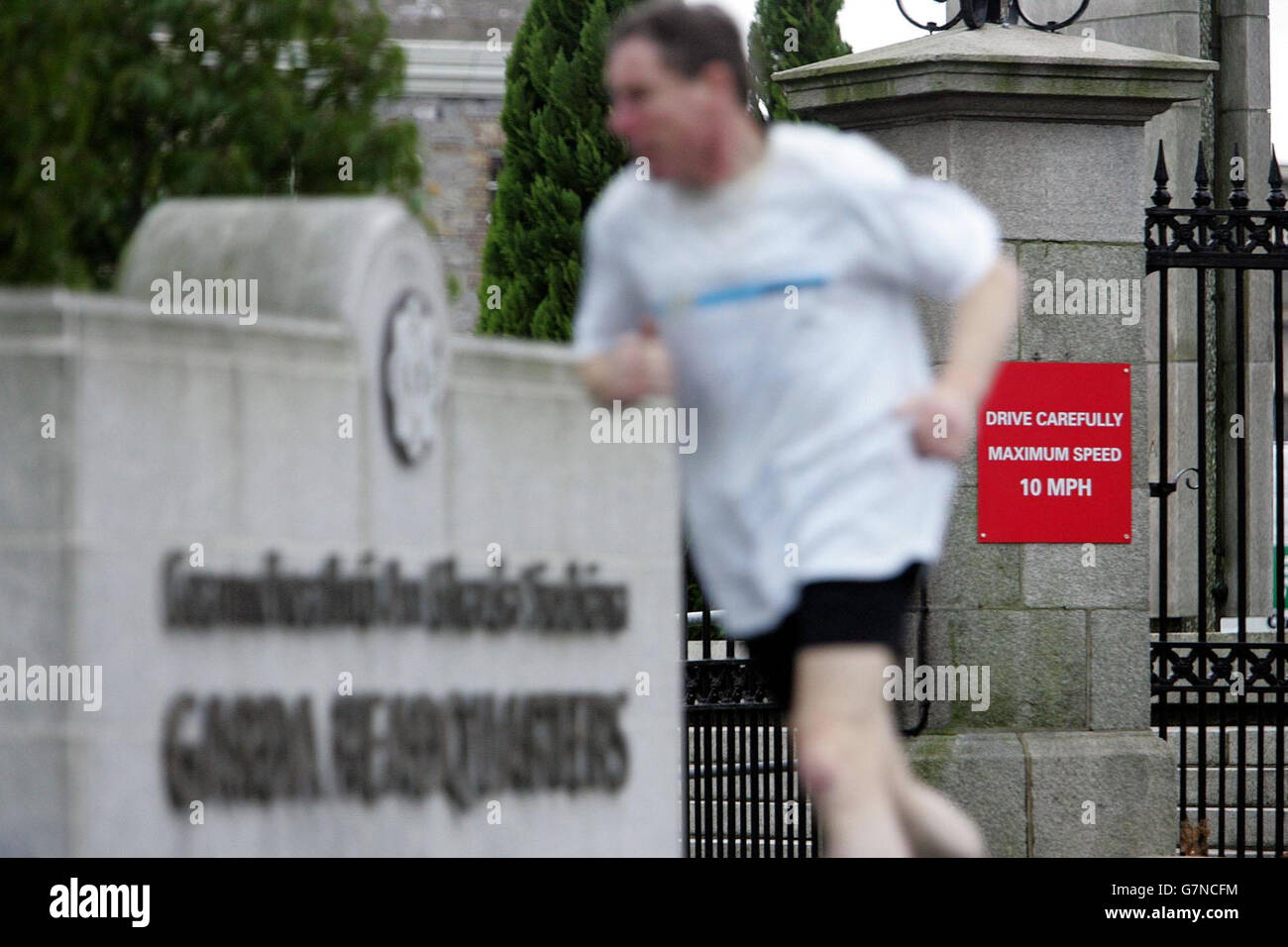 New Metric Road Signs High Resolution Stock Photography and Images - Alamy
