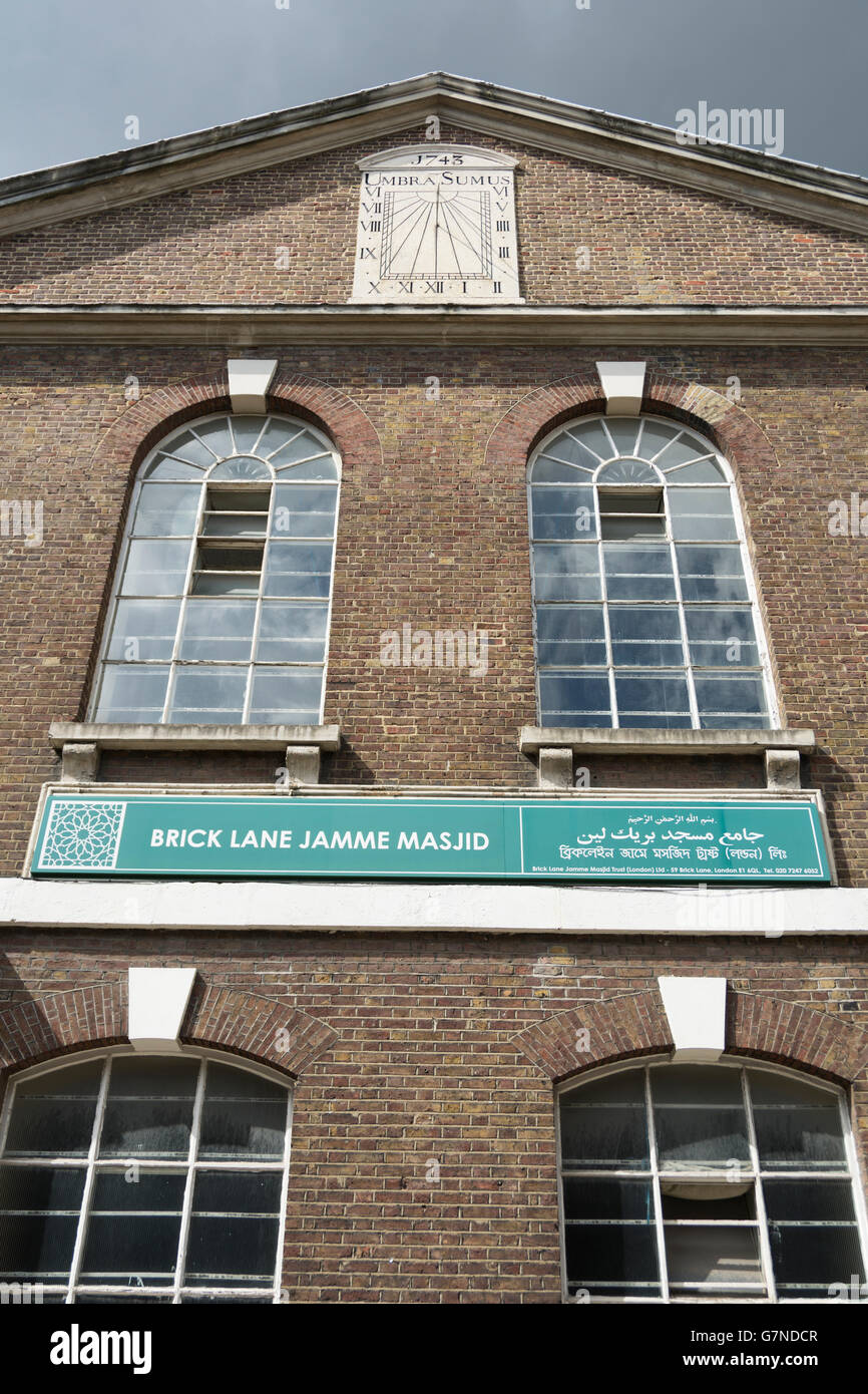 Mosque signage hi-res stock photography and images - Alamy