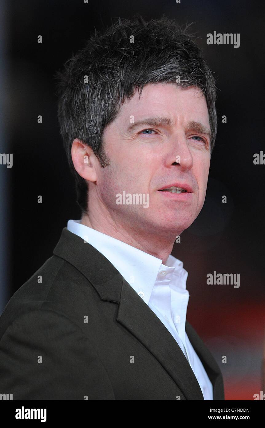 Noel gallagher ee british academy hi-res stock photography and images ...