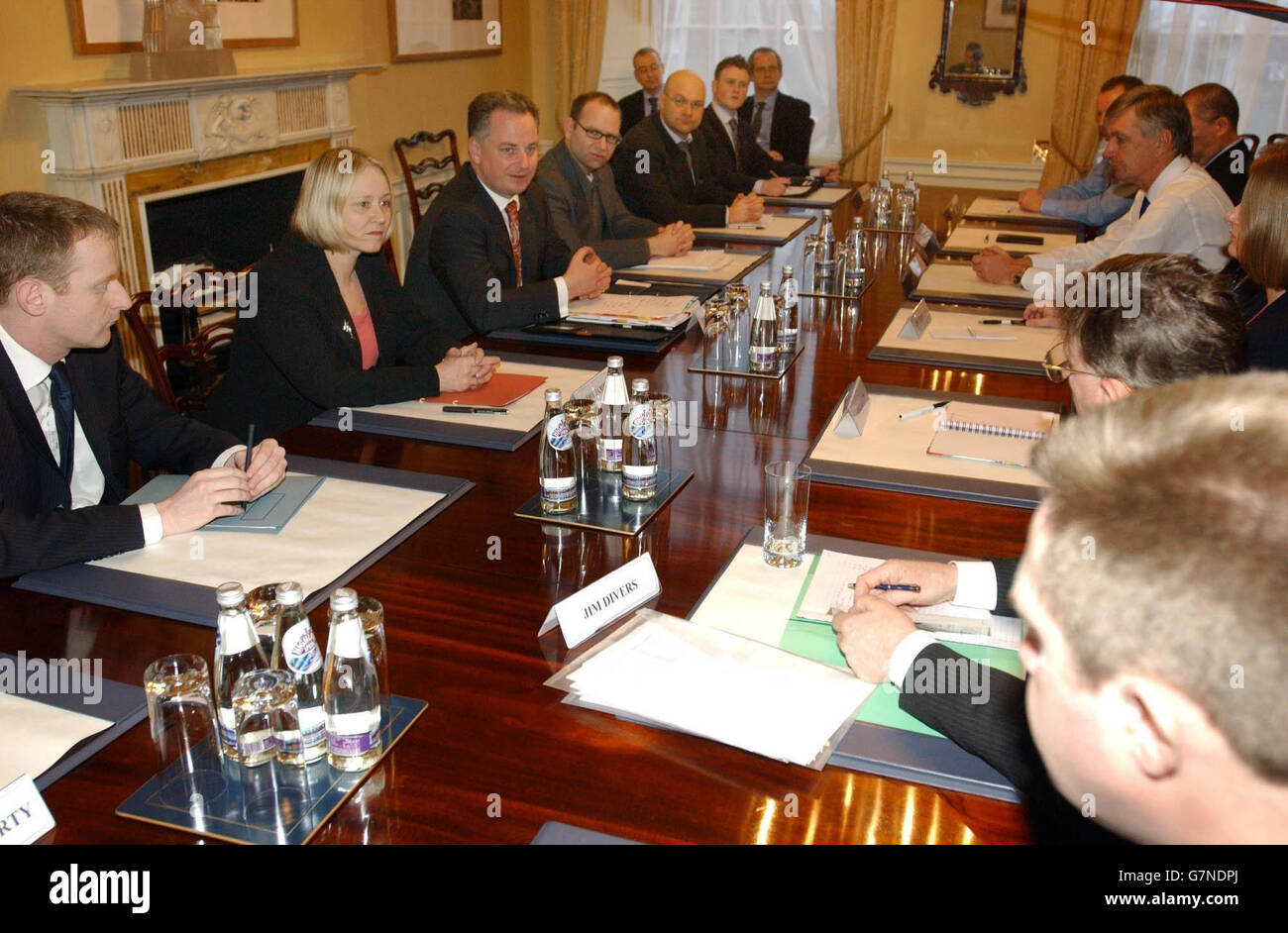 Sectarianism discussed scottish meeting hi-res stock photography and ...