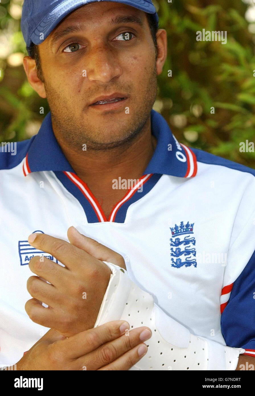 England cricket team in Cape Town. Mark Butcher Stock Photo - Alamy