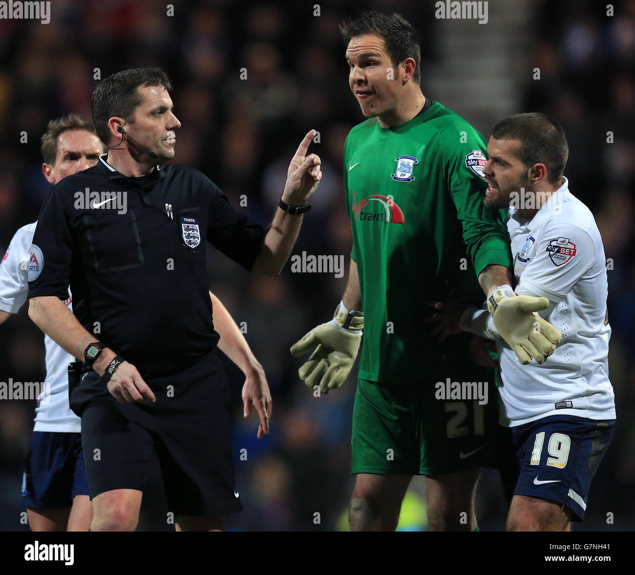 The welsh goalkeeper hi-res stock photography and images - Alamy