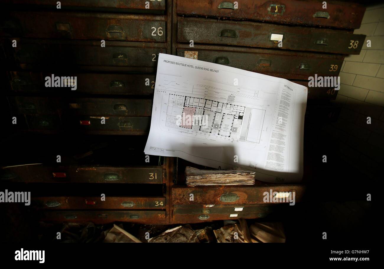 Old harland wolff drawing offices hi-res stock photography and images ...