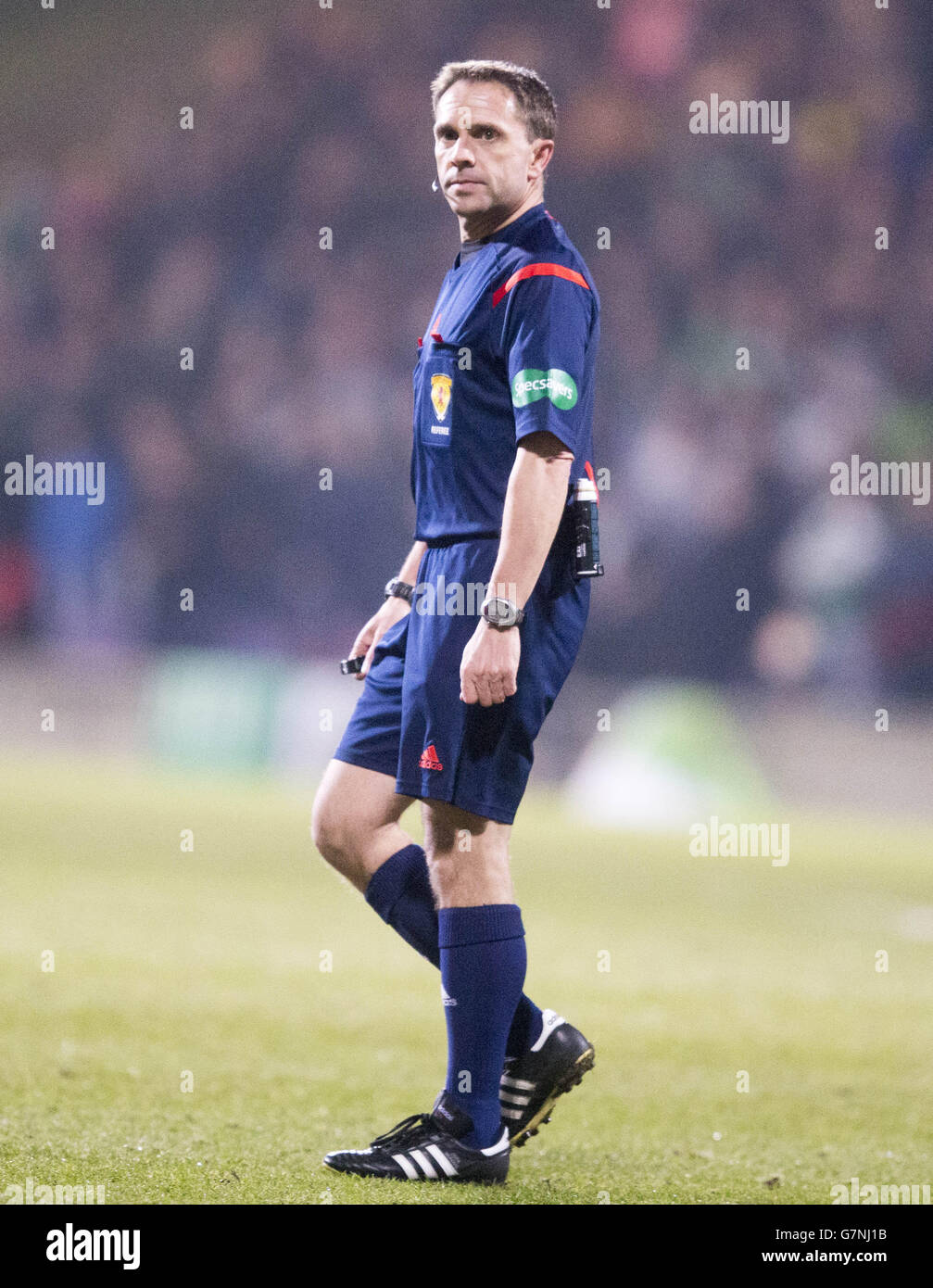 Referee crawford allen hi-res stock photography and images - Alamy