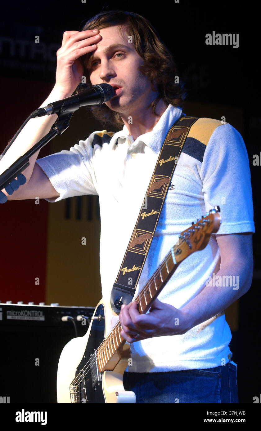 Lead singer joel pott of athlete hi-res stock photography and images ...