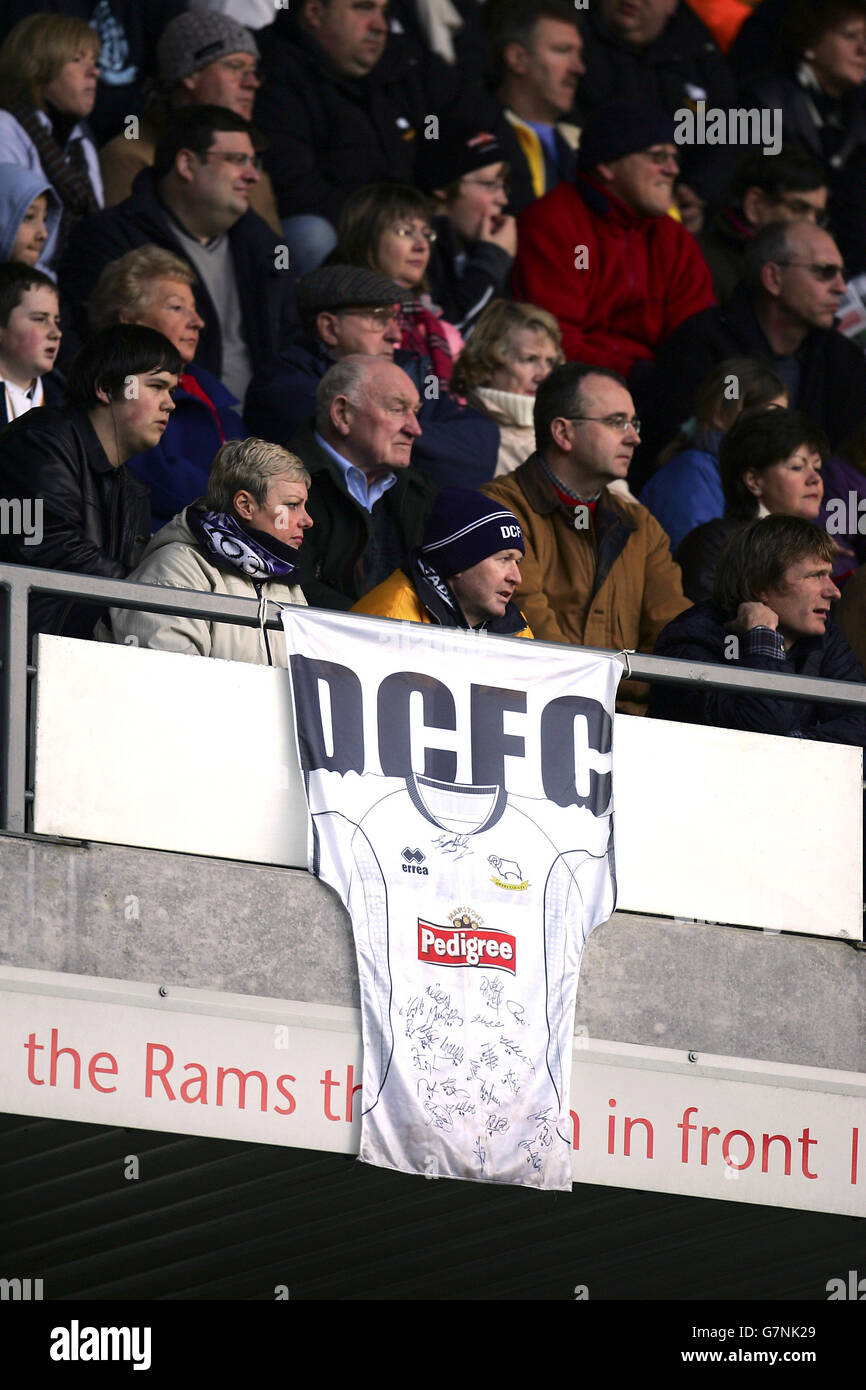 Derby County fans display a signed shirt at Pride Park Stock Photo - Alamy