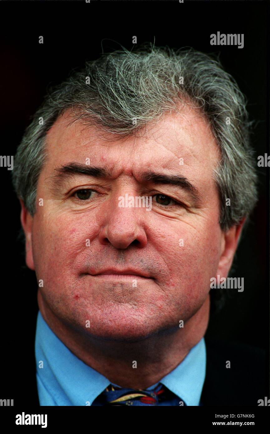 Soccer - FA Cup - Sixth Round - Portsmouth v Chelsea. Terry Venables ...