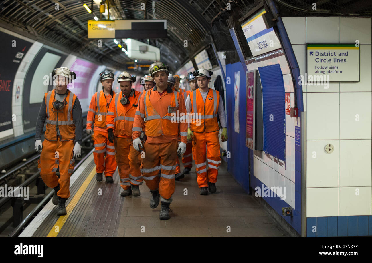 London Underground workers on the overnight shift on the Victoria line ...