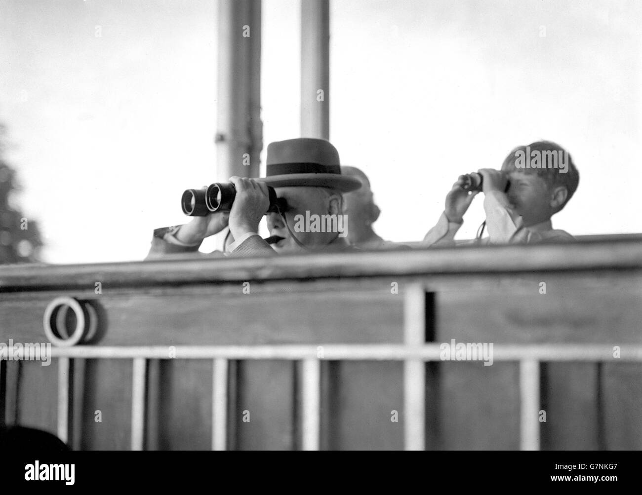 Winston churchill horse hi-res stock photography and images - Alamy