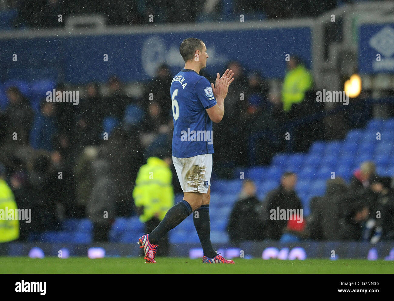 Soccer - Barclays Premier League - Everton v Leicester City - Goodison ...