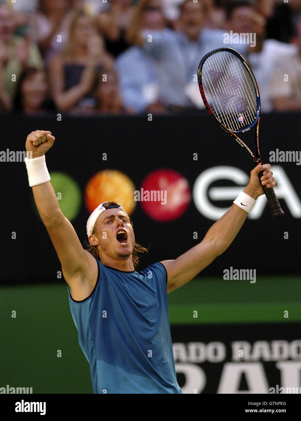 Lleyton Hewitt celebrates match point against Rafael Nadal Stock Photo ...