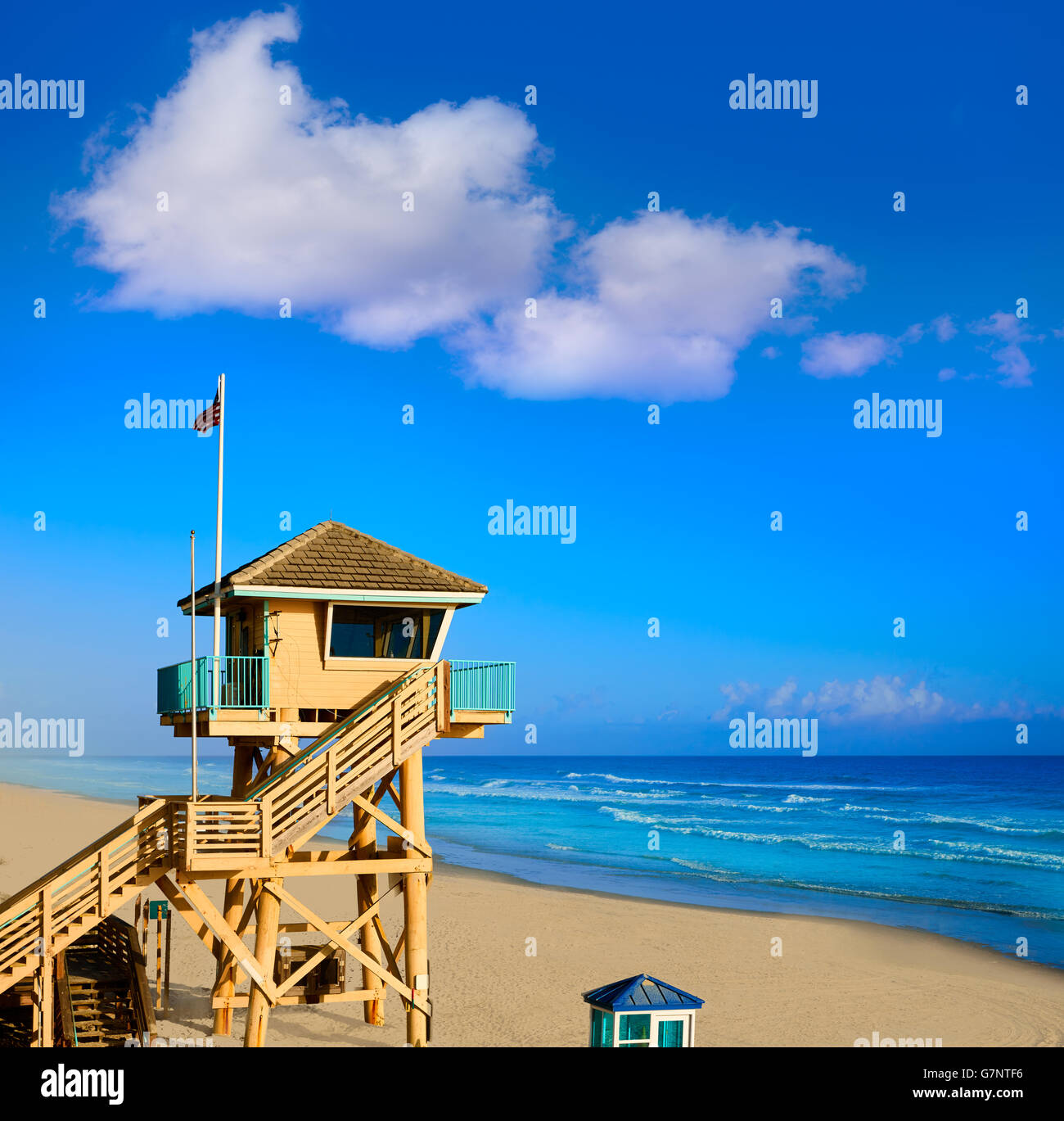 Daytona Beach in Florida baywatch tower in USA Stock Photo - Alamy