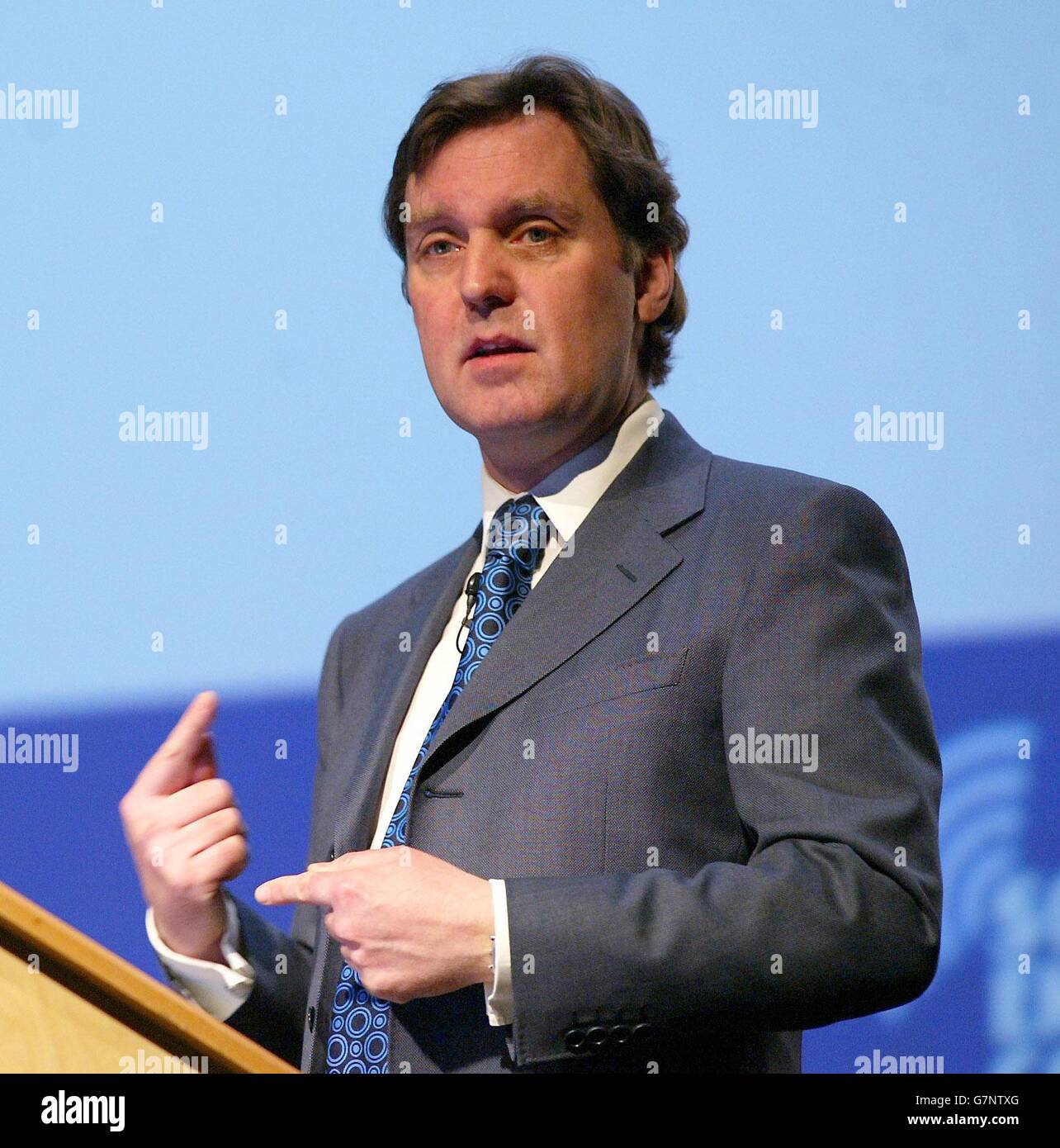 Alan milburn speaking hi-res stock photography and images - Alamy