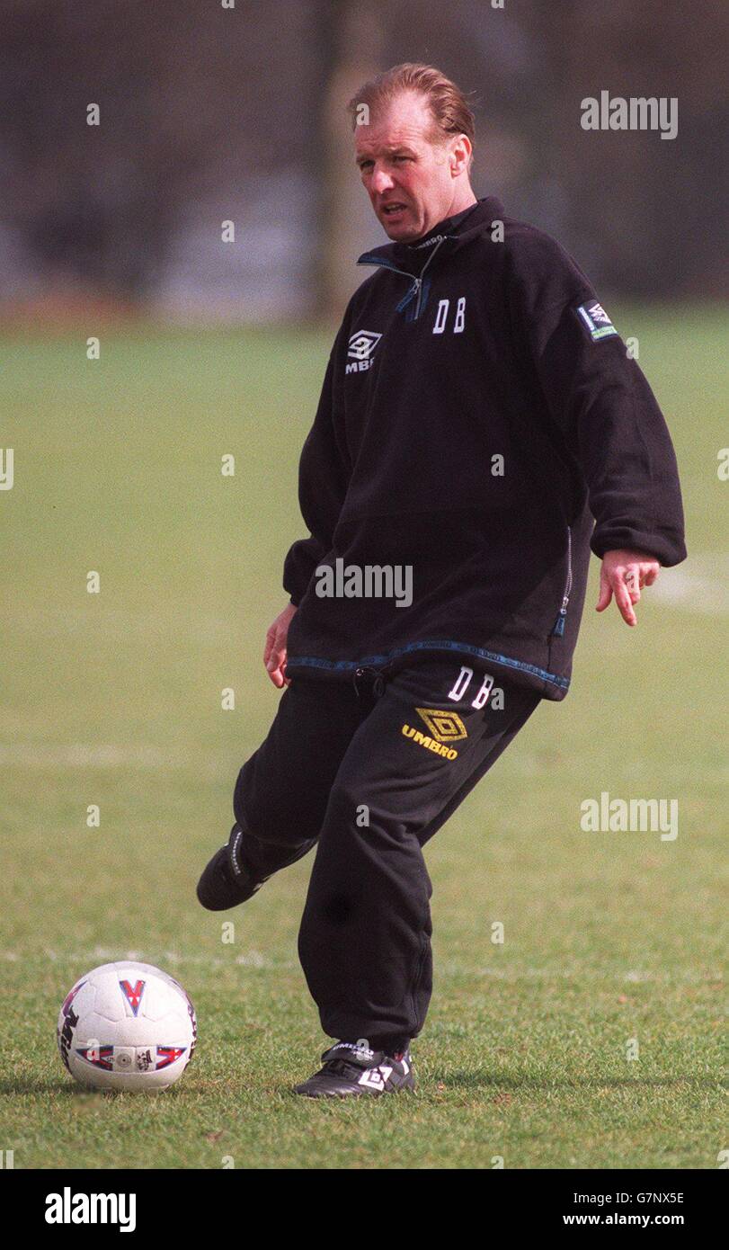 Nottingham forest manager david bassett at a training session hi-res ...