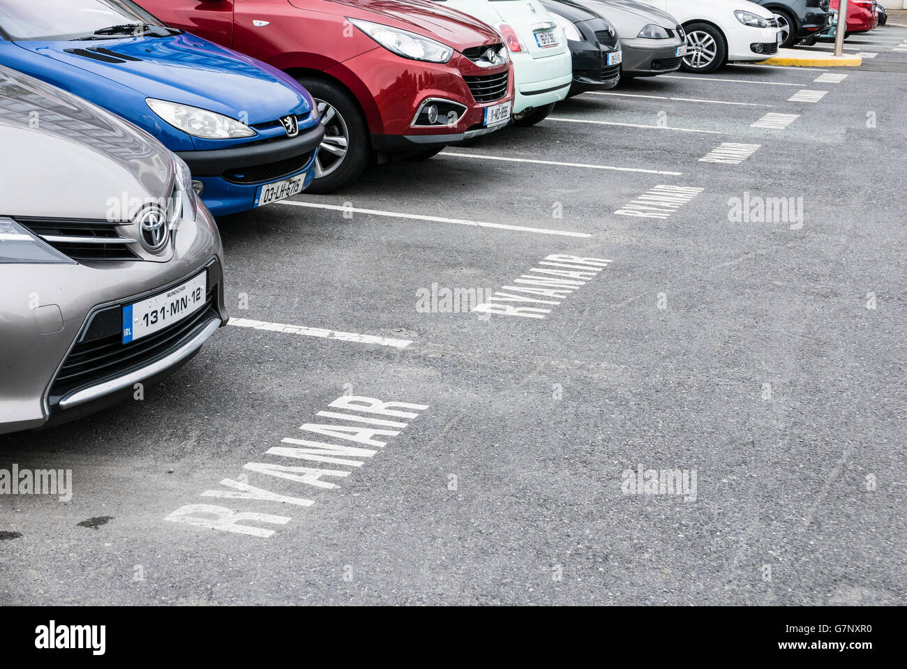 Reserved parking spaces hi-res stock photography and images - Alamy