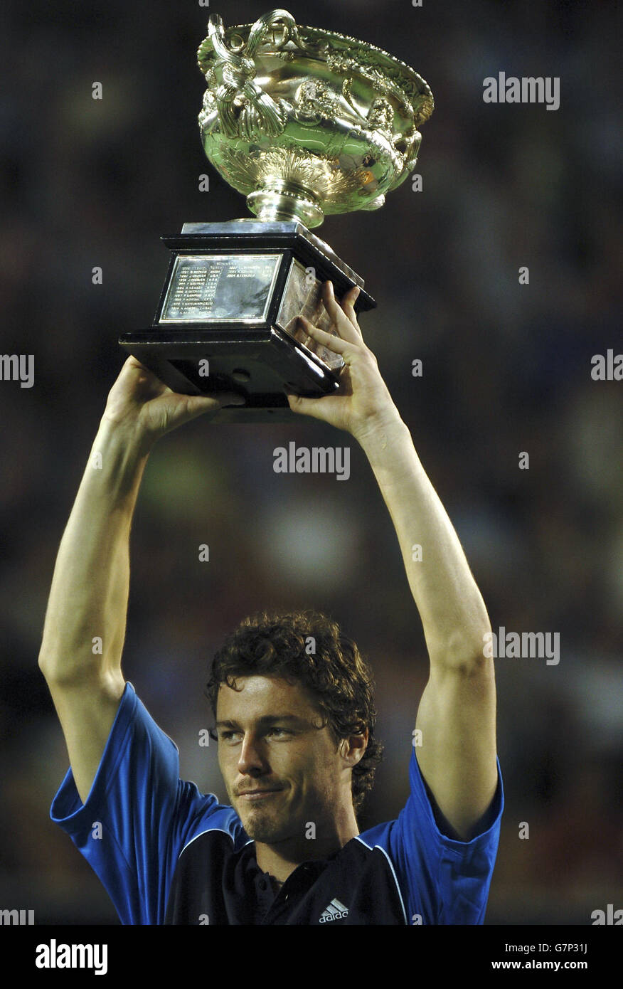 Tennis australian open 2005 final hi-res stock photography and images ...
