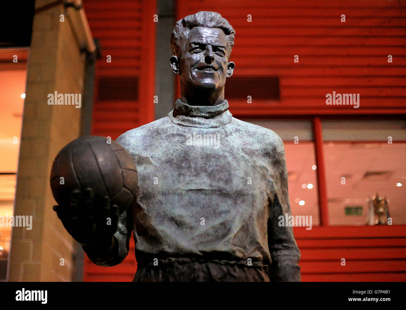 Sam bartram charlton hi-res stock photography and images - Alamy