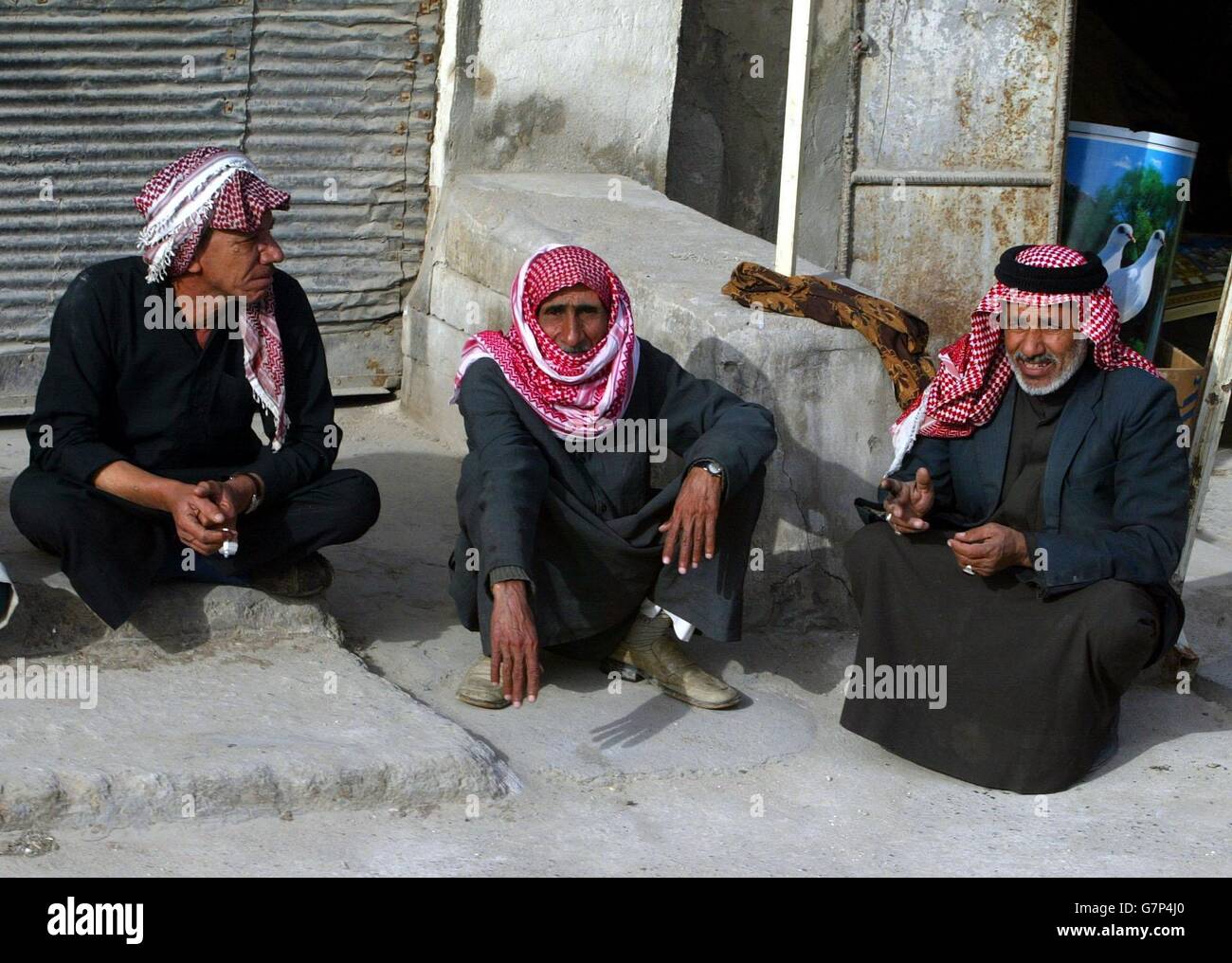 Iraqi men relax hi-res stock photography and images - Alamy