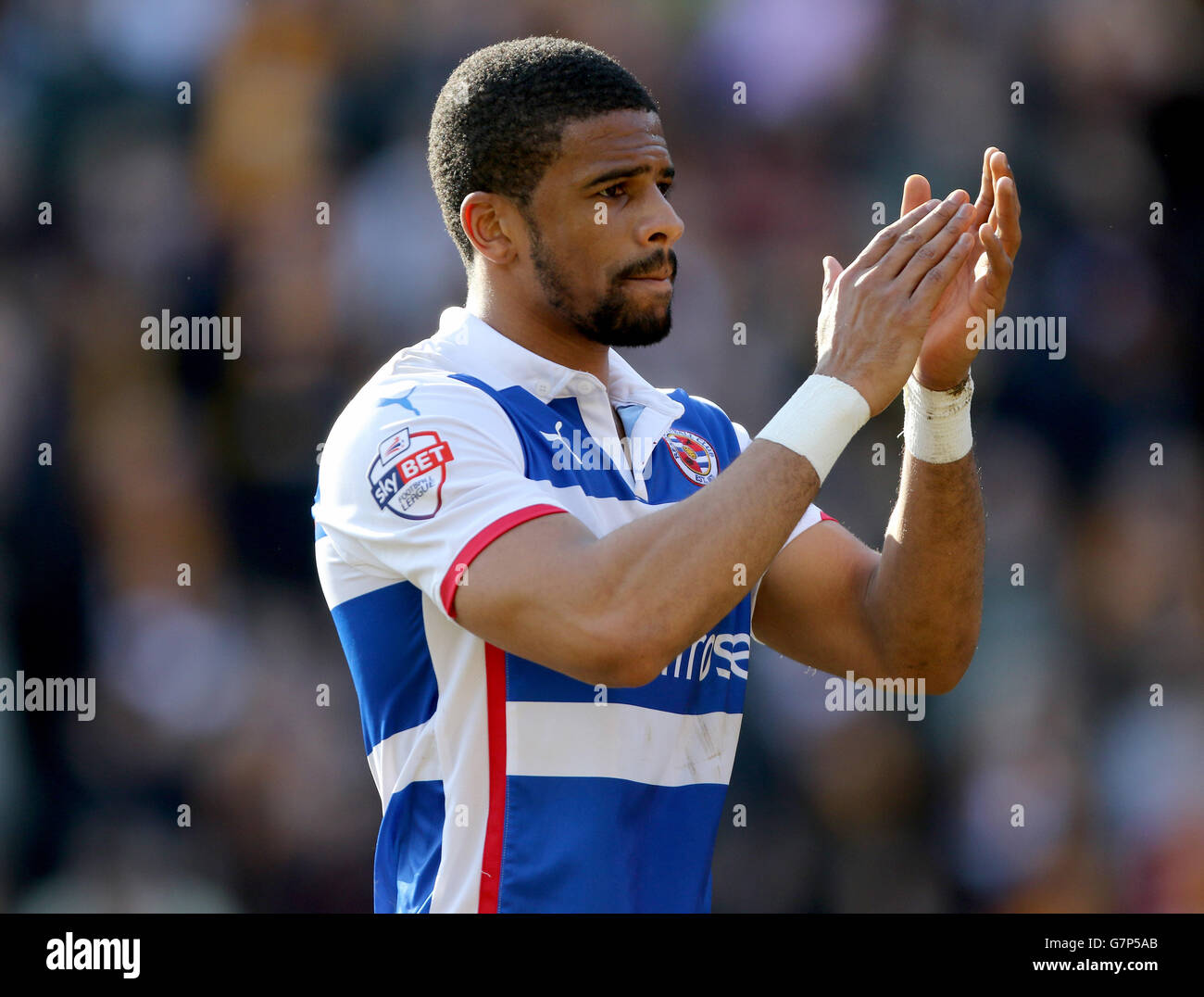 Reading's Garath McCleary applauds the travelling fans Stock Photo - Alamy