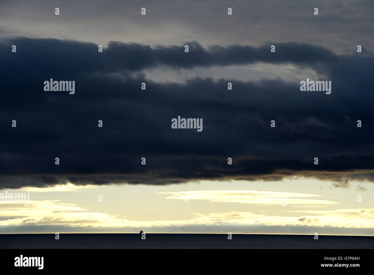 Warm march weather hi-res stock photography and images - Alamy