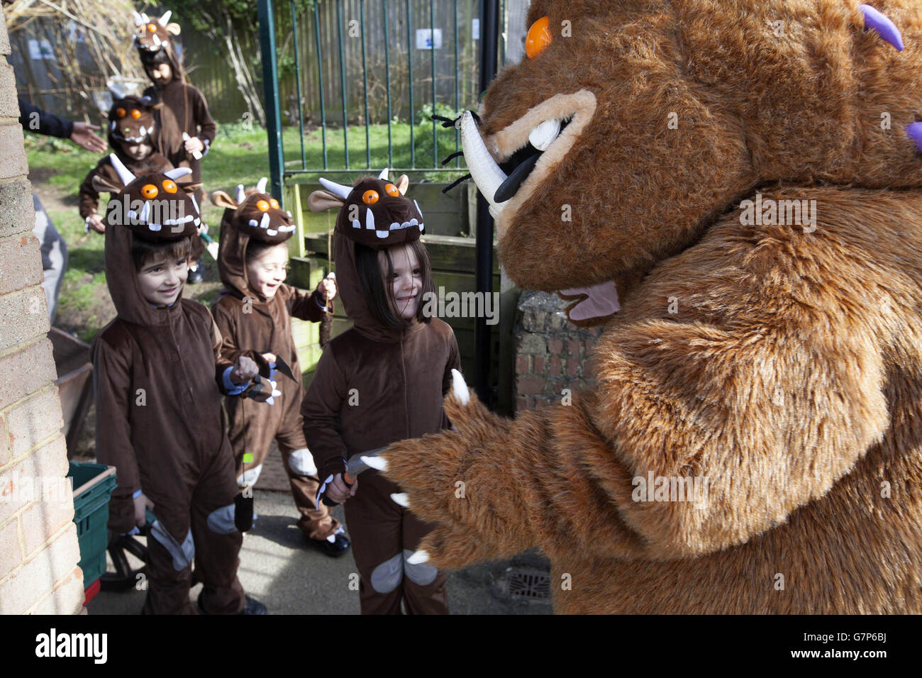 One million tree pledge campaign Stock Photo - Alamy