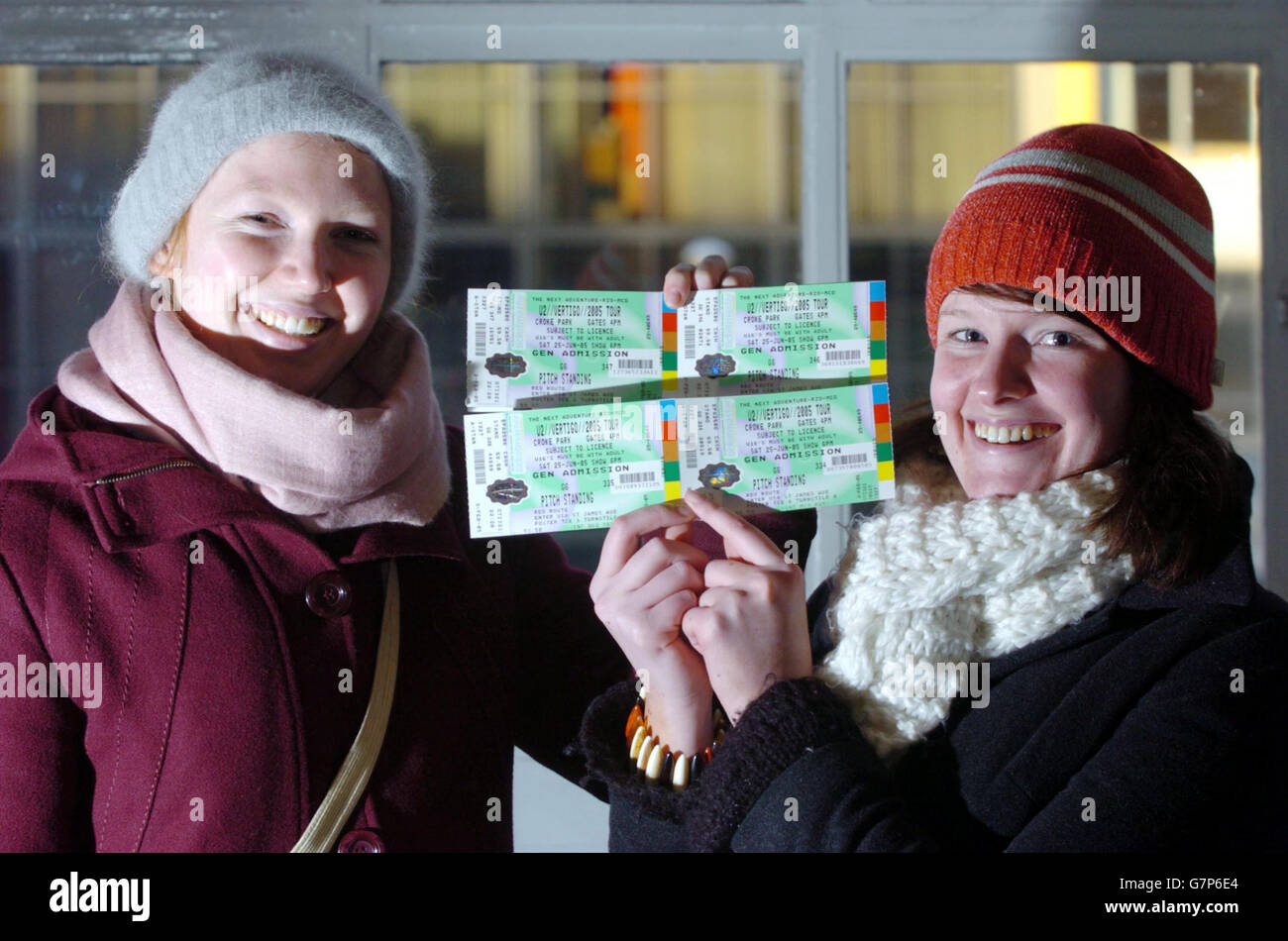 Emily lewis aisling carroll hi-res stock photography and images - Alamy