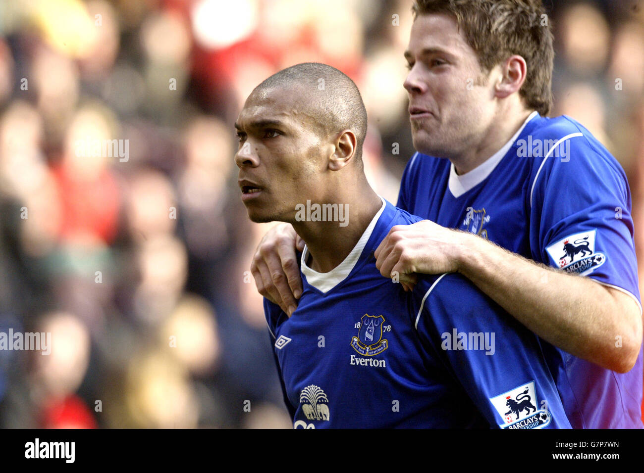 Everton's Marcus Bent celebrates his last minute equaliser with team ...