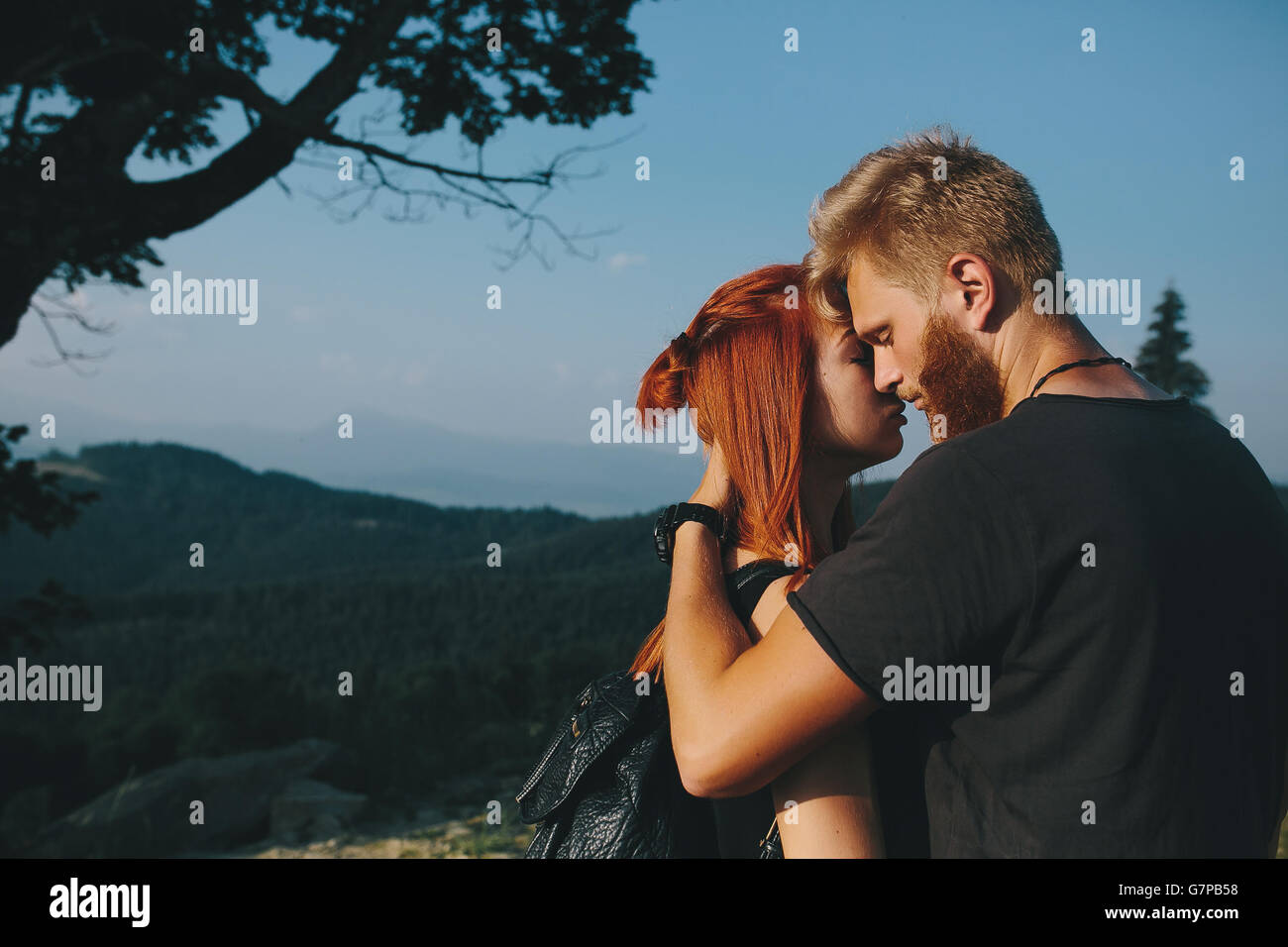 Clouds hugging mountains hi-res stock photography and images - Alamy