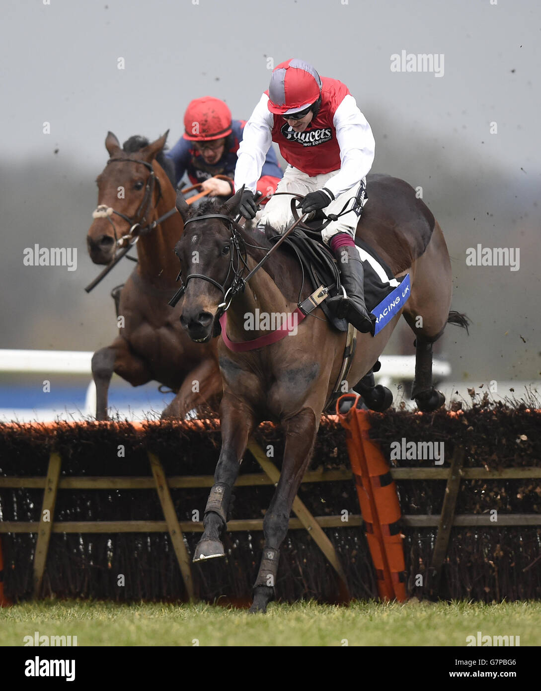 Racing ascot action jump fence hurdle ampics hi-res stock photography ...