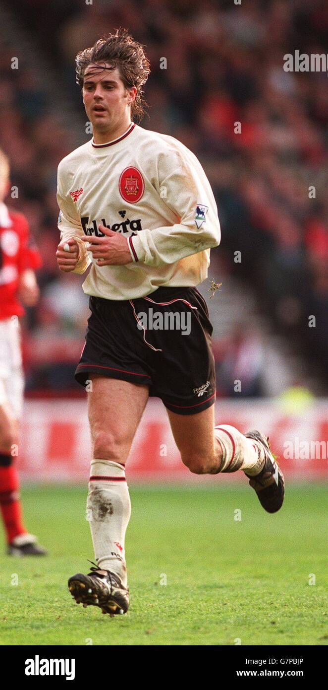 Soccer - Carling Premiership -Nottingham Forest v Liverpool. Jamie ...