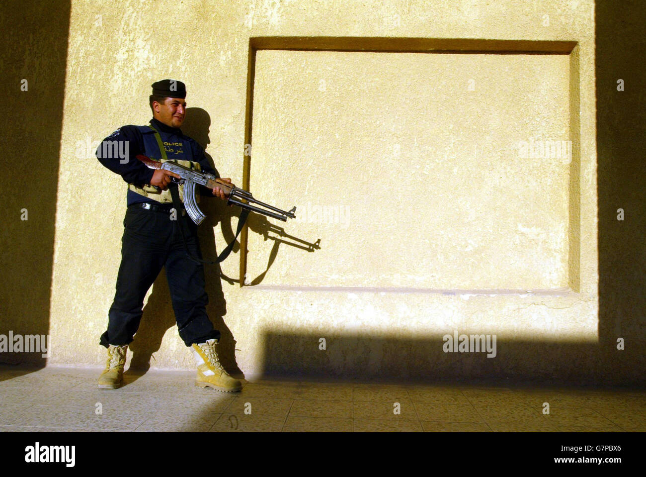 An Iraqi police officer at the police headquarters in Az Zubayr Stock ...