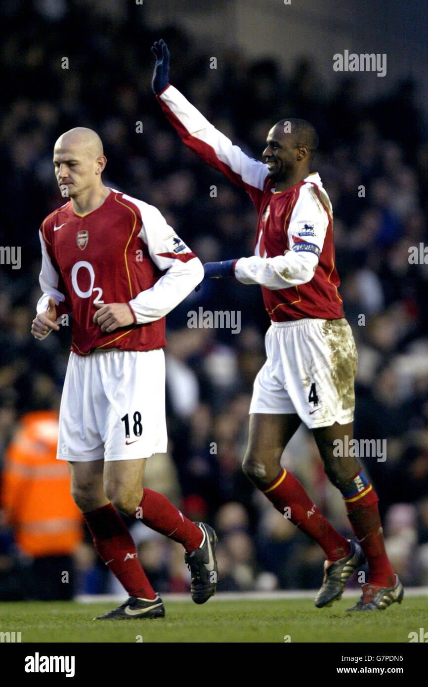 Action celebrating vieira hi-res stock photography and images - Alamy