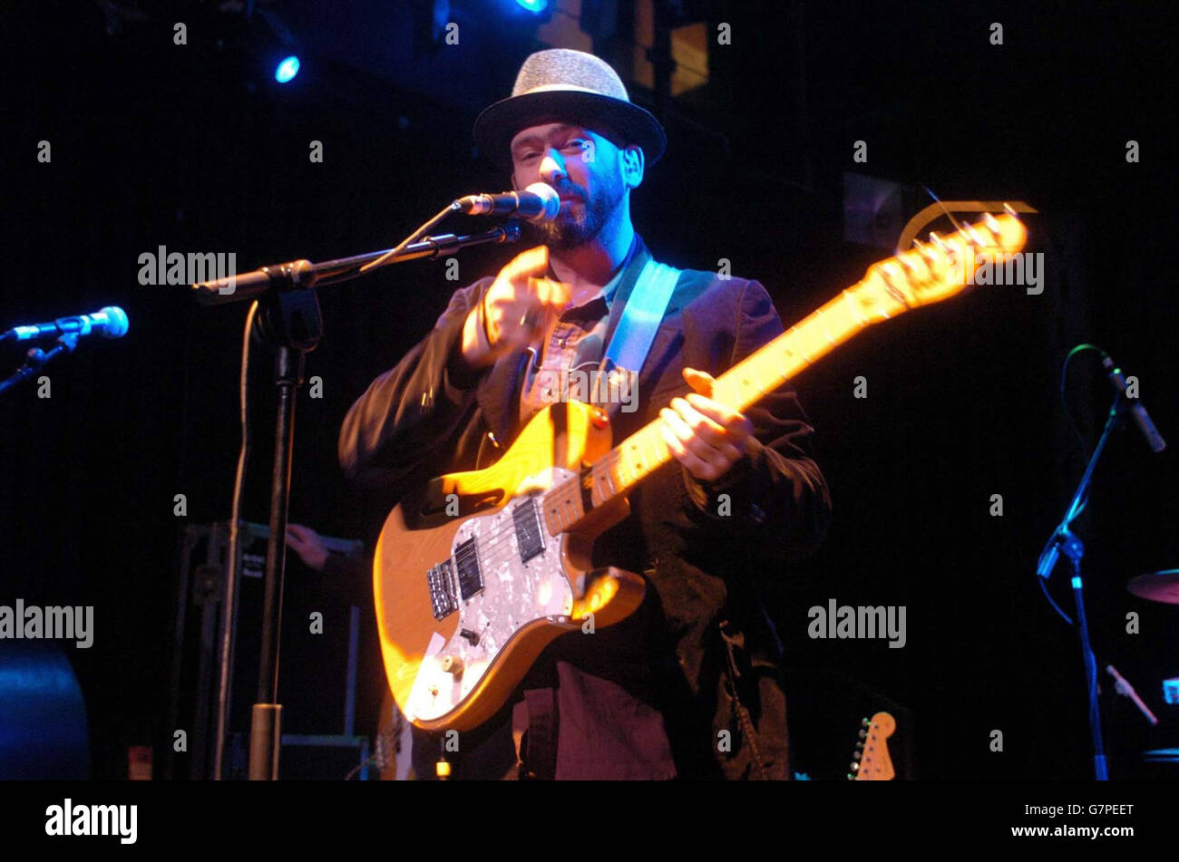 American Music Club singer Mark Eitzel, performing at The Village Stock Photo - Alamy