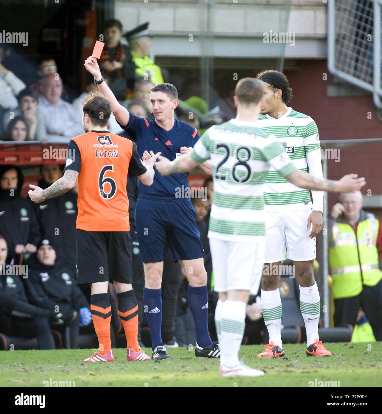 Referee craig thomson hi-res stock photography and images - Alamy