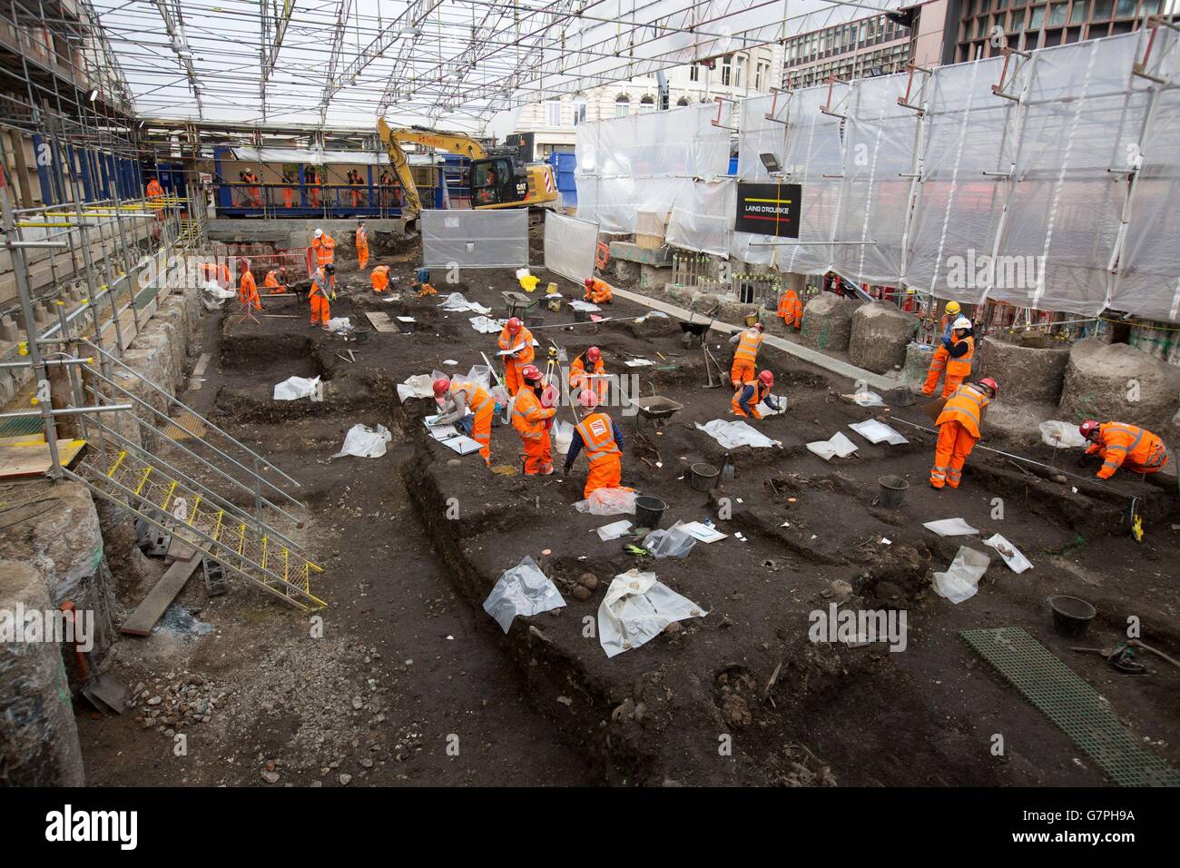 London crossrail excavation hi-res stock photography and images - Alamy