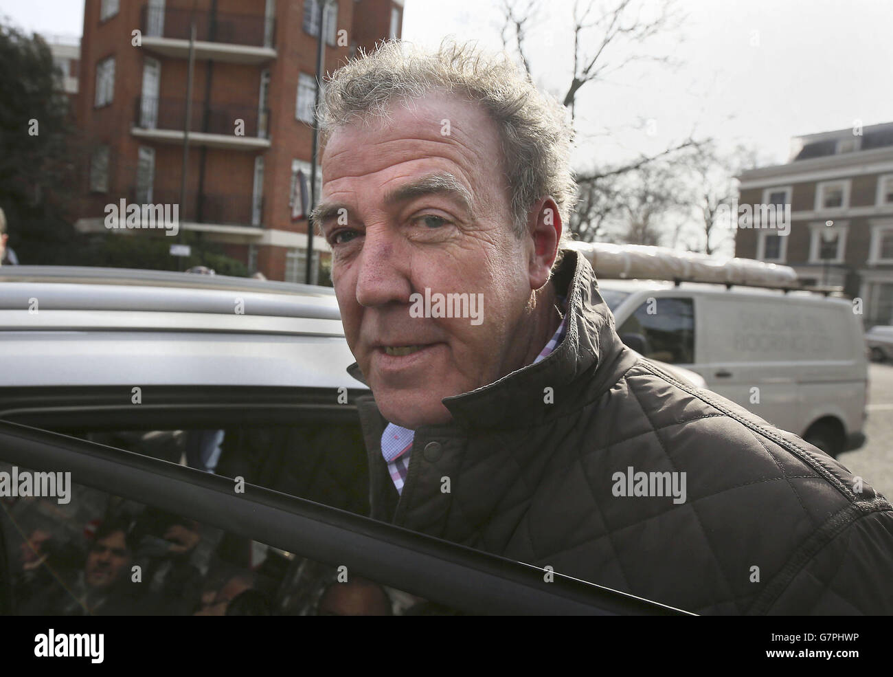 Jeremy clarkson leaves his home in london hi-res stock photography and ...