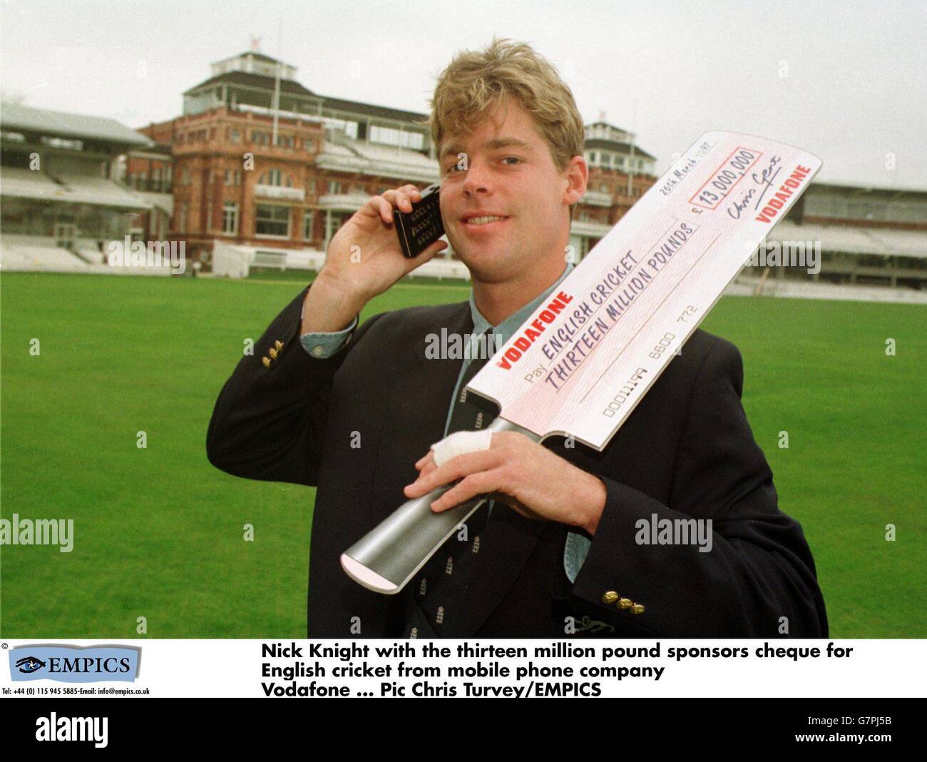 Million Pound Cheque High Resolution Stock Photography and Images - Alamy