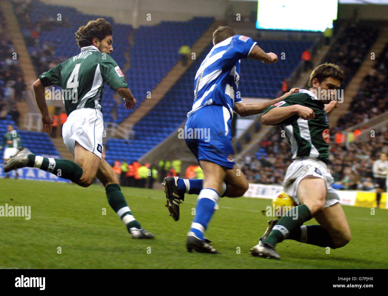 Soccer coca cola football league championship reading plymouth argyle ...